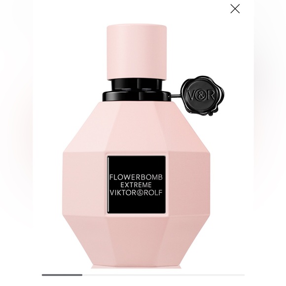 Viktor & Rolf | Bath & Body | Flowerbomb Extremedeluxe Mini 7 Ml | Poshmark